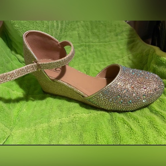 Shoes | Girls Sandals Party Pageant Or Girls Just Want To Have Fun ...